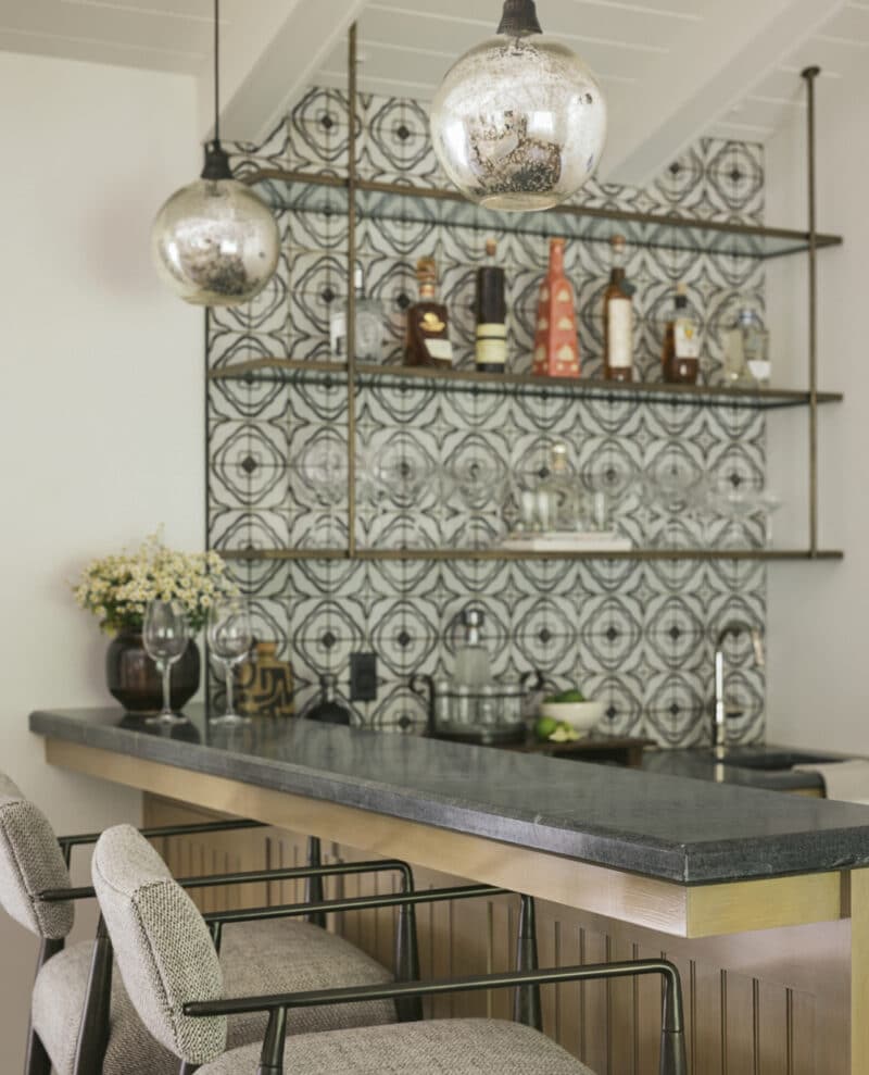 6 Design Techniques to create a luxury Home Bar : 27 Design Ideas ...