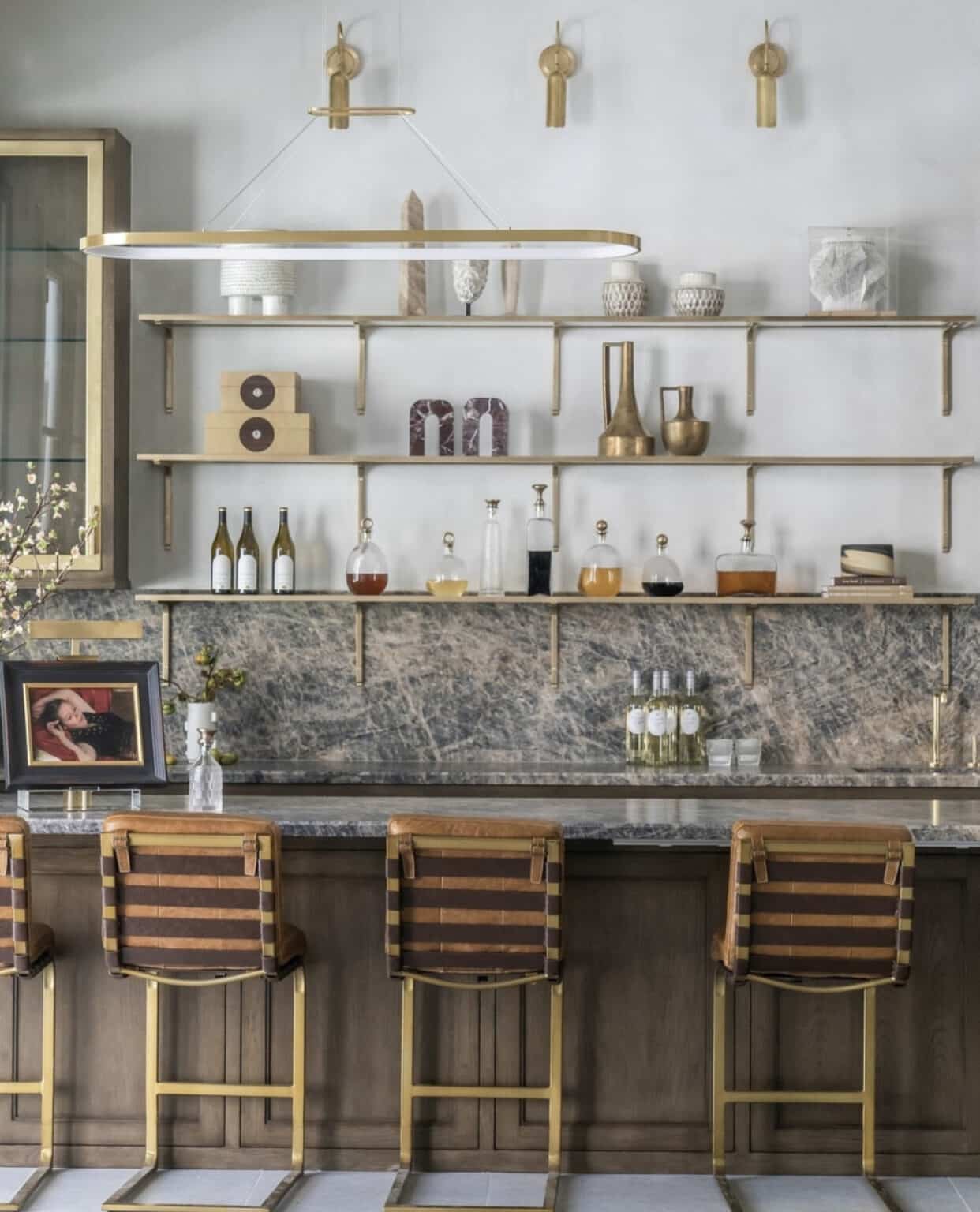 6 Design Techniques to create a luxury Home Bar : 27 Design Ideas ...