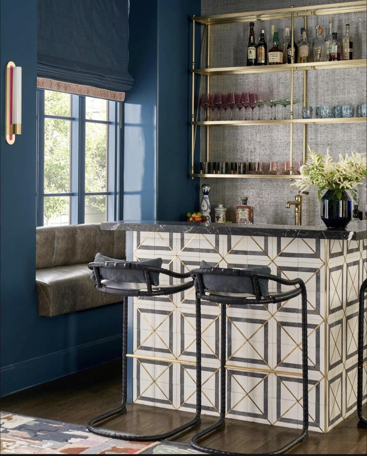 6 Design Techniques to create a luxury Home Bar : 27 Design Ideas ...