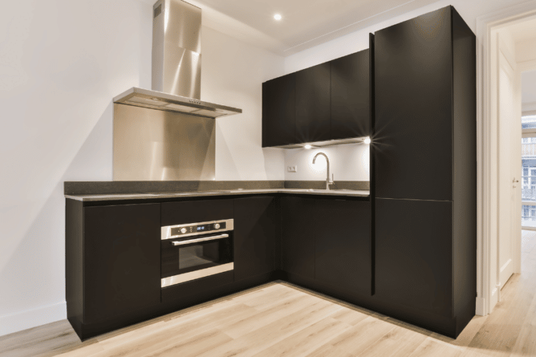 6 Easy Tips for Designing a Chic Small Black Kitchen : Gorgeous Design ...