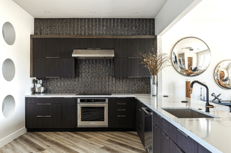 6 Easy Tips for Designing a Chic Small Black Kitchen : Gorgeous Design ...
